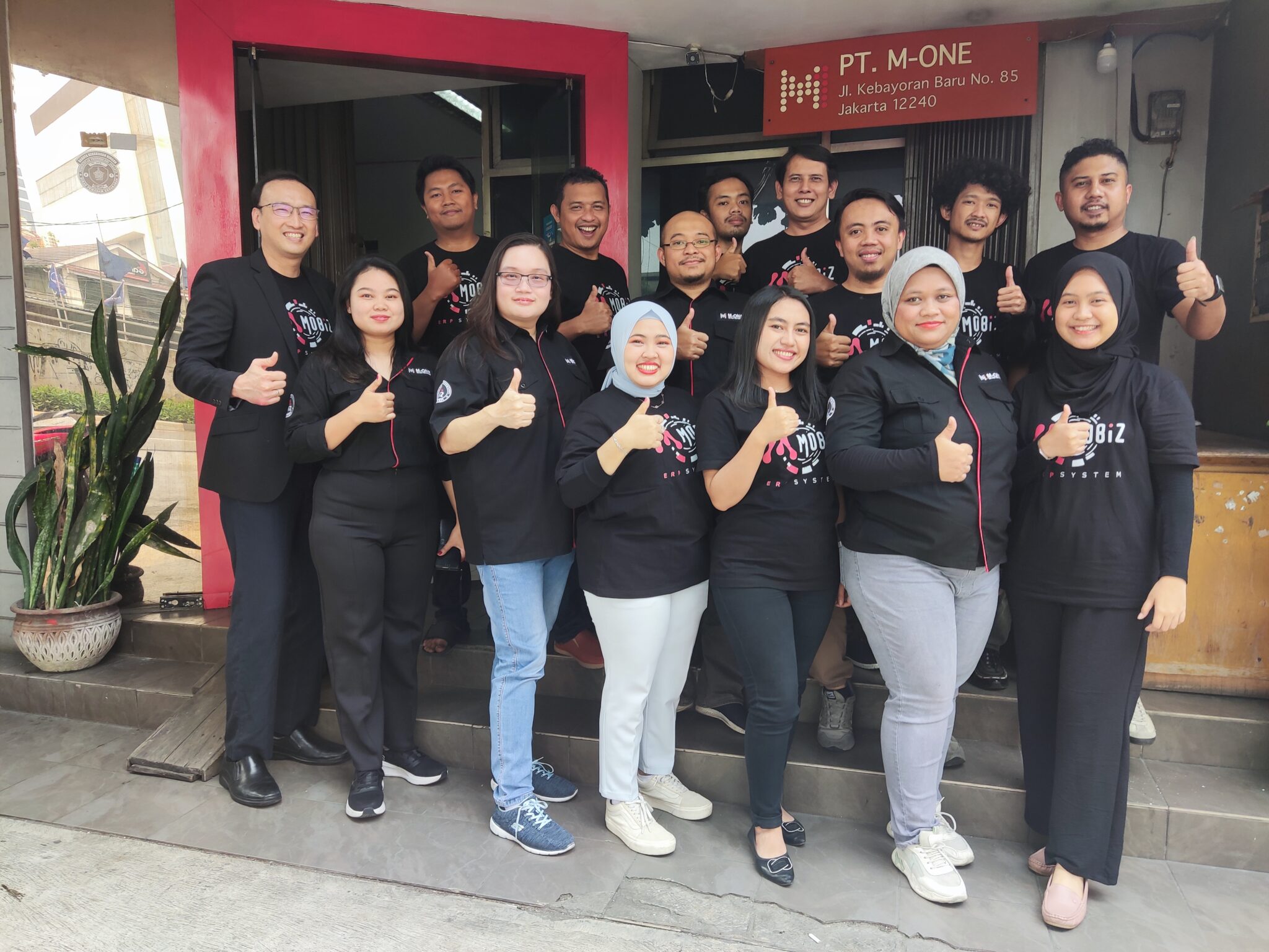 Profil Perusahaan - PT M-One